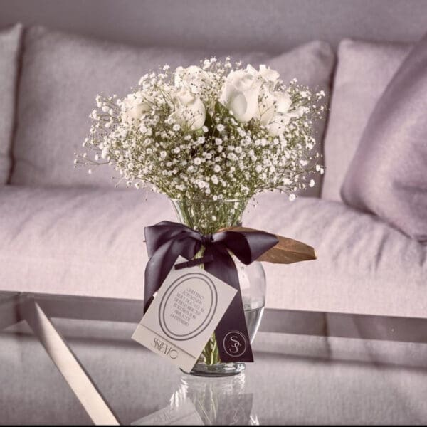 ARREGLO DE FLORES BLANCAS CHICAS – SSIENTO.COM SALTILLO